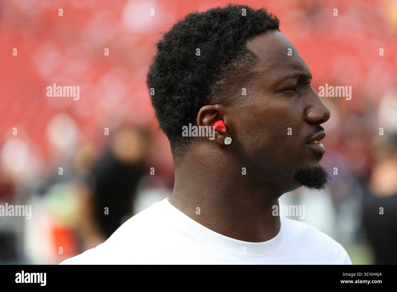 Washington Commanders wide receiver Deebo Samuel Sr. (1) looks on ...