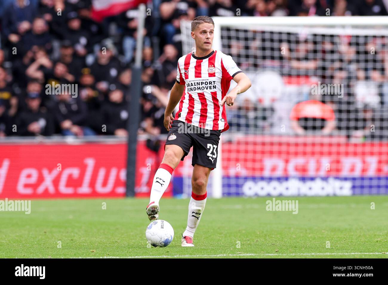 EINDHOVEN, NETHERLANDS - SEPTEMBER 21: Joey Veerman of PSV runs with ...