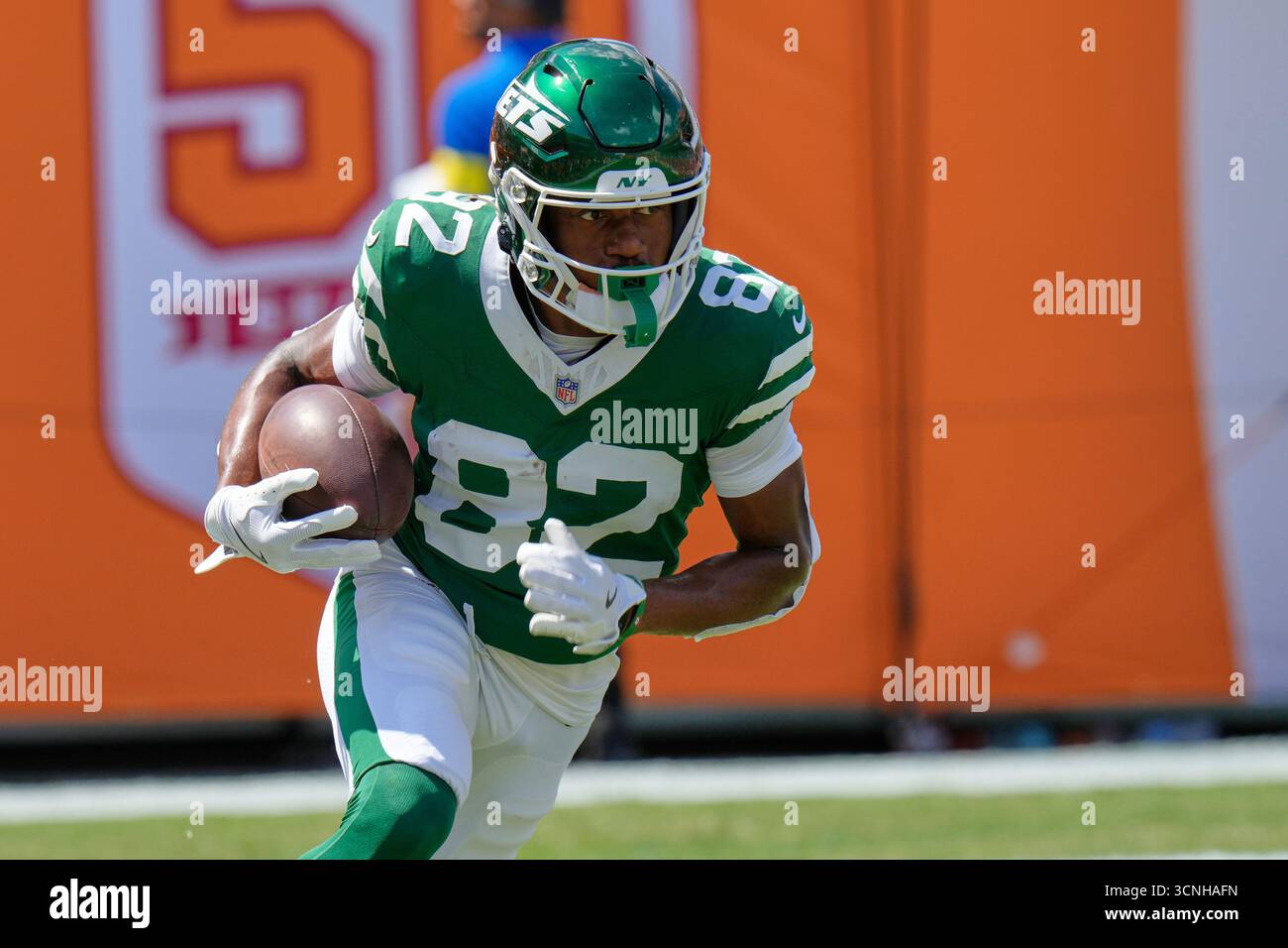 New York Jets wide receiver Arian Smith (82) warms up before an NFL ...