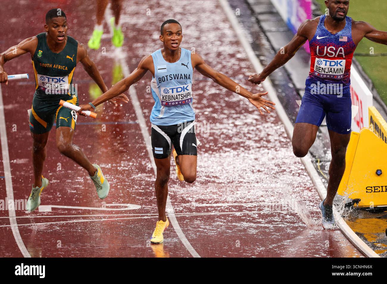 Botswana's Busang Collen KEBINATSHIPI takes the gold medal from Rai ...