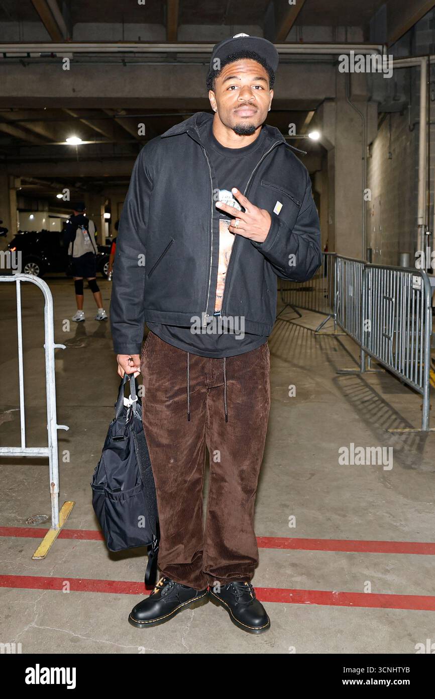 Chicago Bears safety Elijah Hicks (22) arrives at Soldier Field before ...