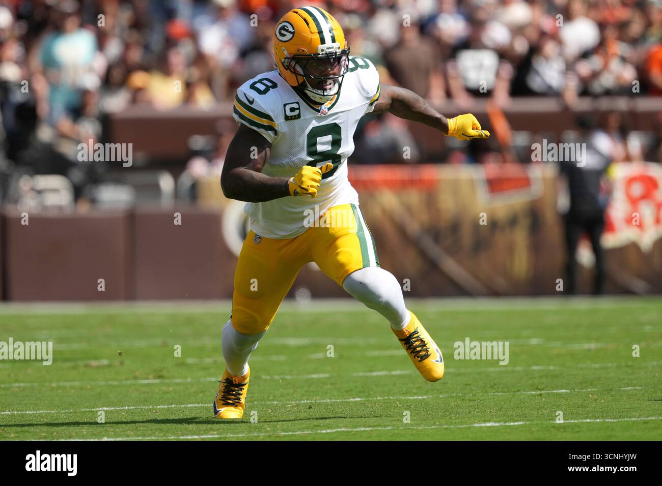 Green Bay Packers running back Josh Jacobs (8) runs a route during an ...