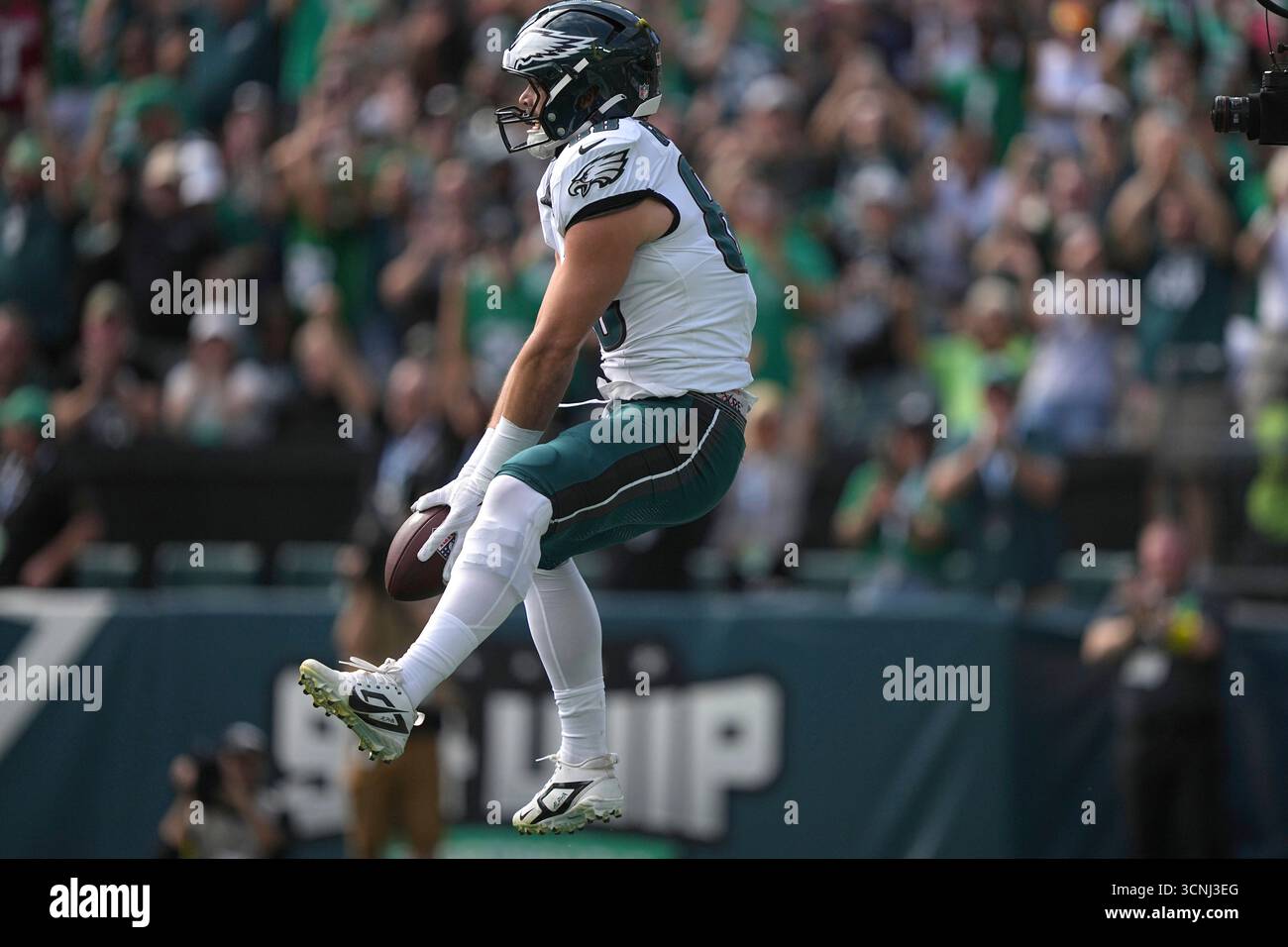 Philadelphia Eagles tight end Dallas Goedert celebrates after catching ...