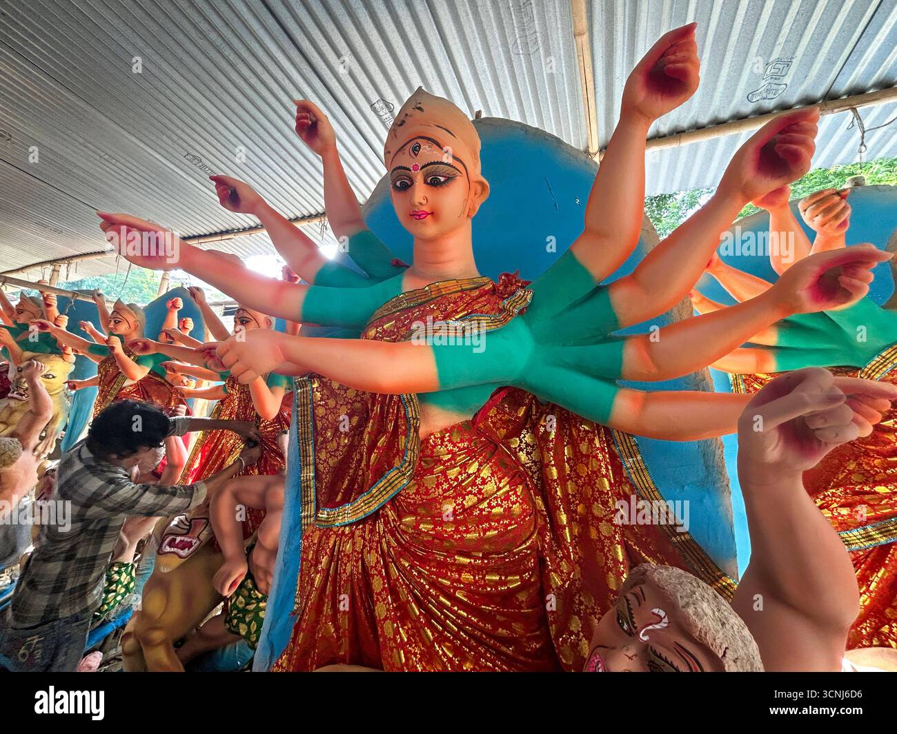 GURUGRAM, INDIA - SEPTEMBER 20: Artists from Murshidabad district of ...