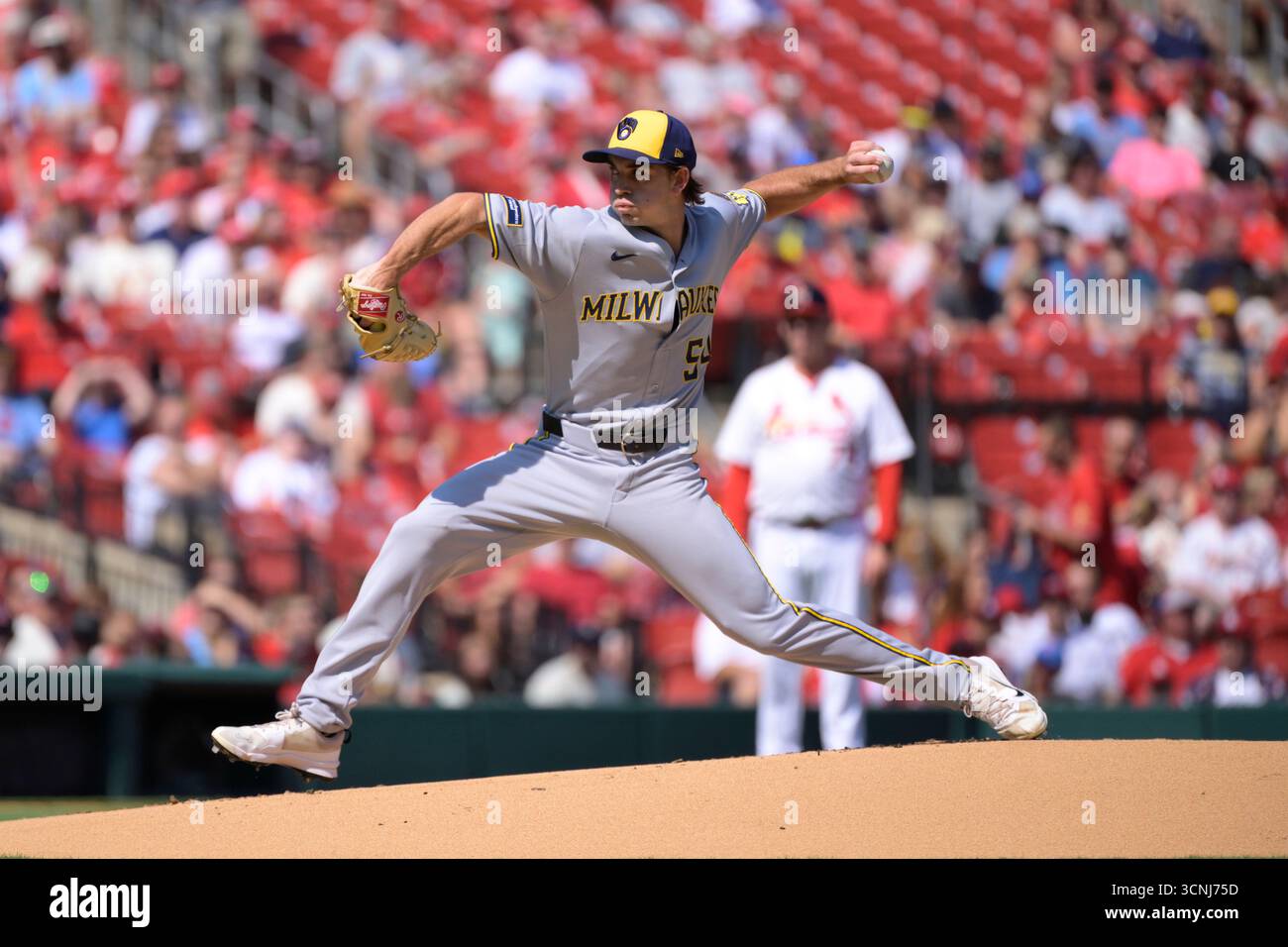 Milwaukee Brewers starting pitcher Robert Gasser throws against the St ...