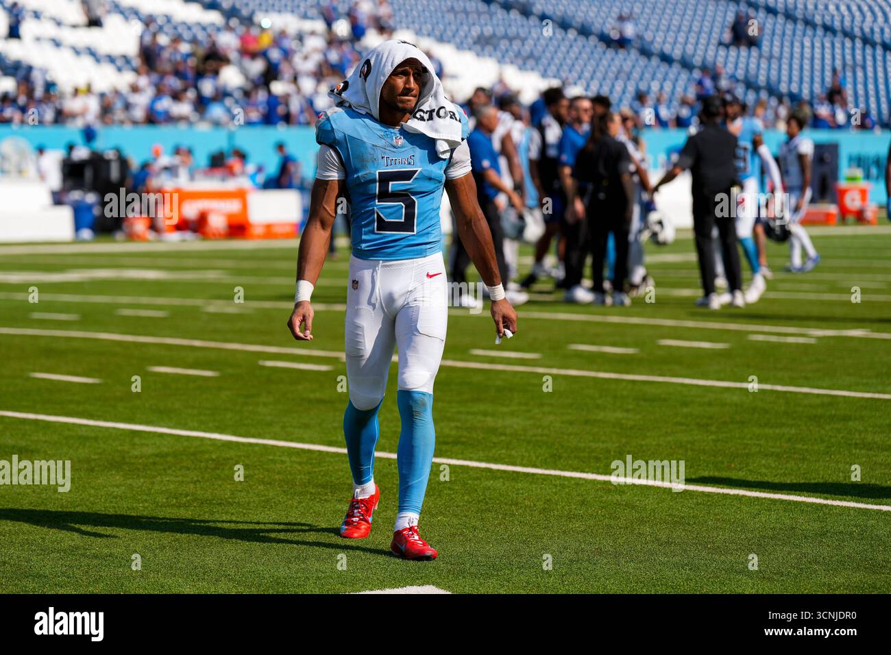 Tennessee Titans wide receiver Elic Ayomanor (5) walks off the field ...
