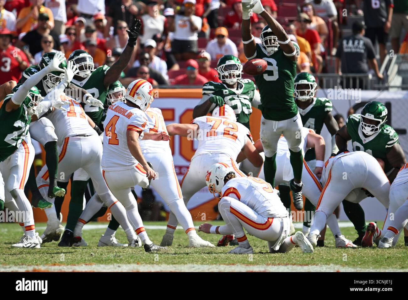 New York Jets defensive end Will McDonald IV (9) blocks a field goal by ...