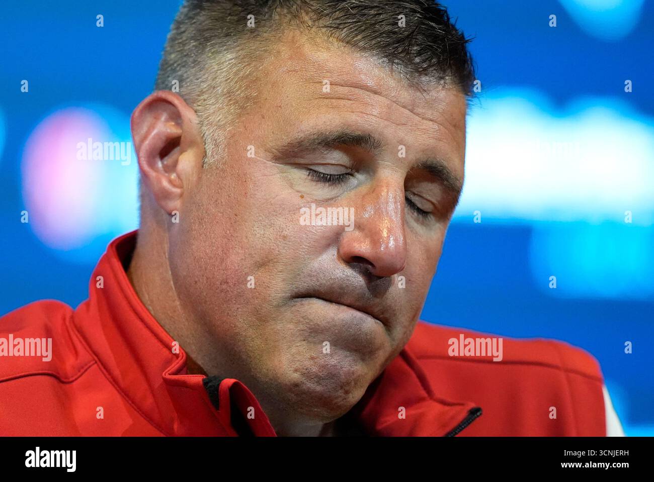 New England Patriots head coach Mike Vrabel speaks during a press ...