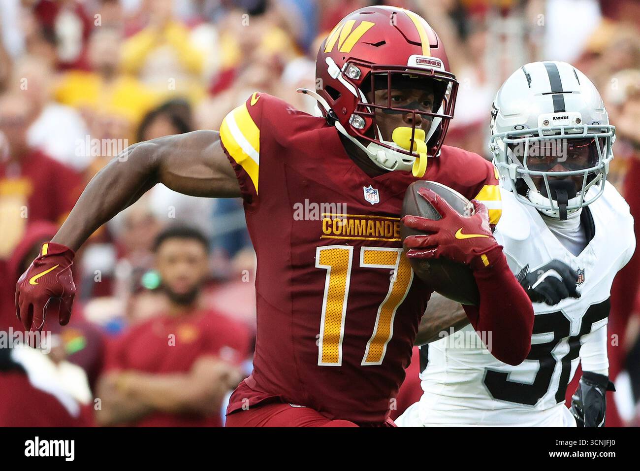 Washington Commanders wide receiver Terry McLaurin (17) runs with the ...