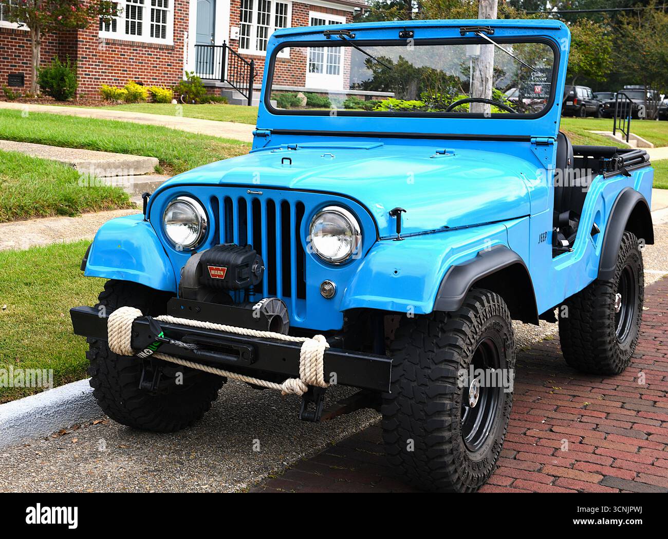 Jeep cap hi-res stock photography and images - Alamy