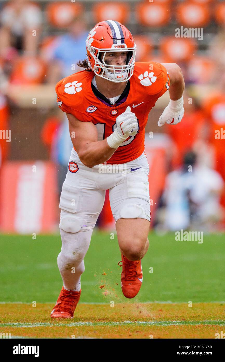 Clemson defensive end Will Heldt (13) plays against Syracuse in the ...