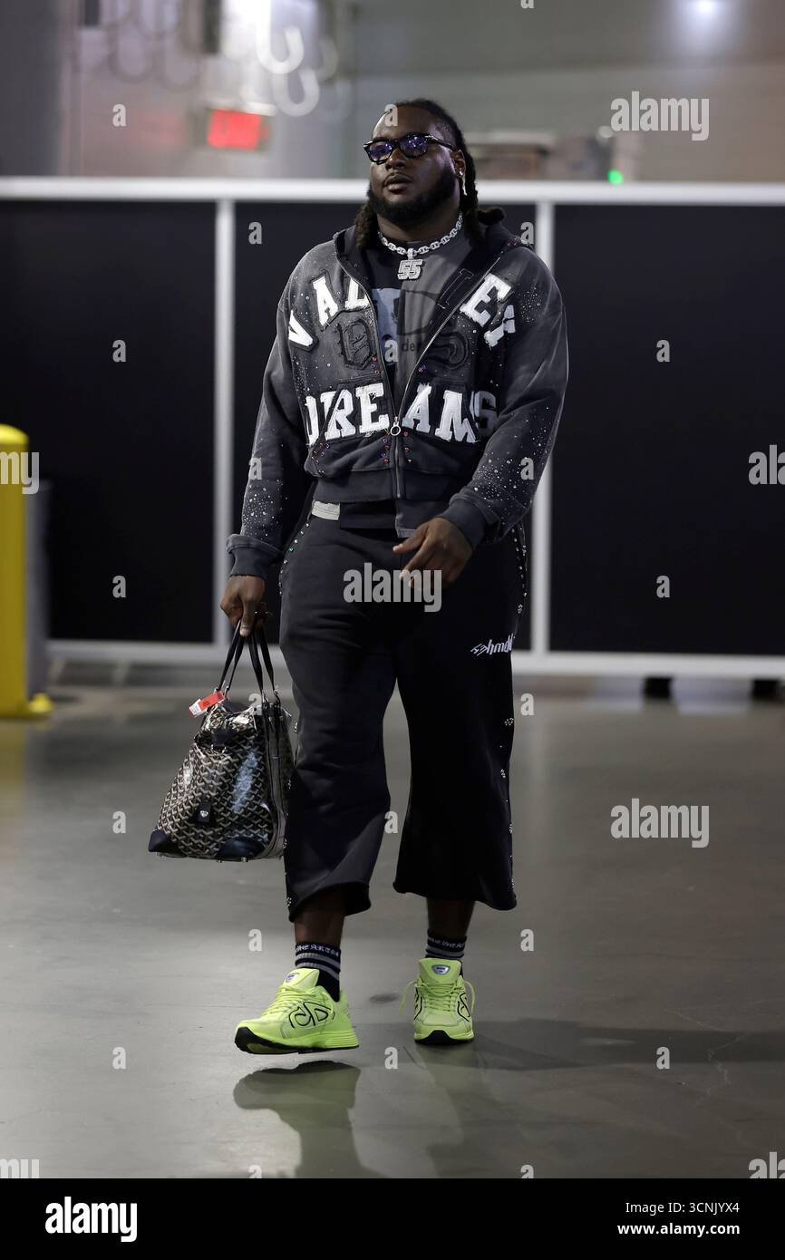 New York Giants offensive lineman James Hudson III arrives before an ...