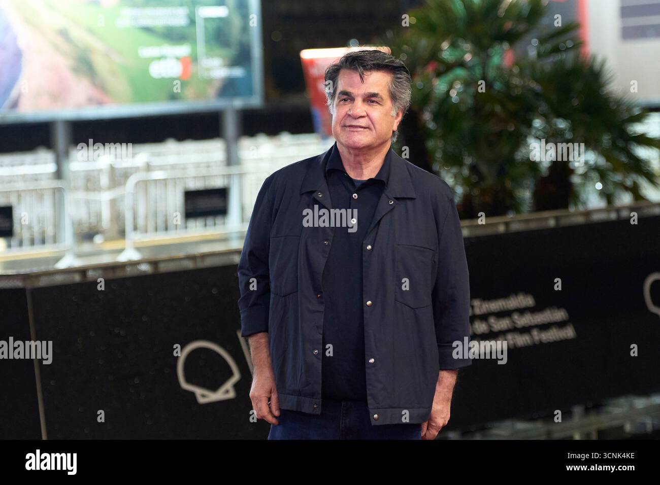 Jafar Panahi attended 'Un simple accident (A simple accident)' Red ...