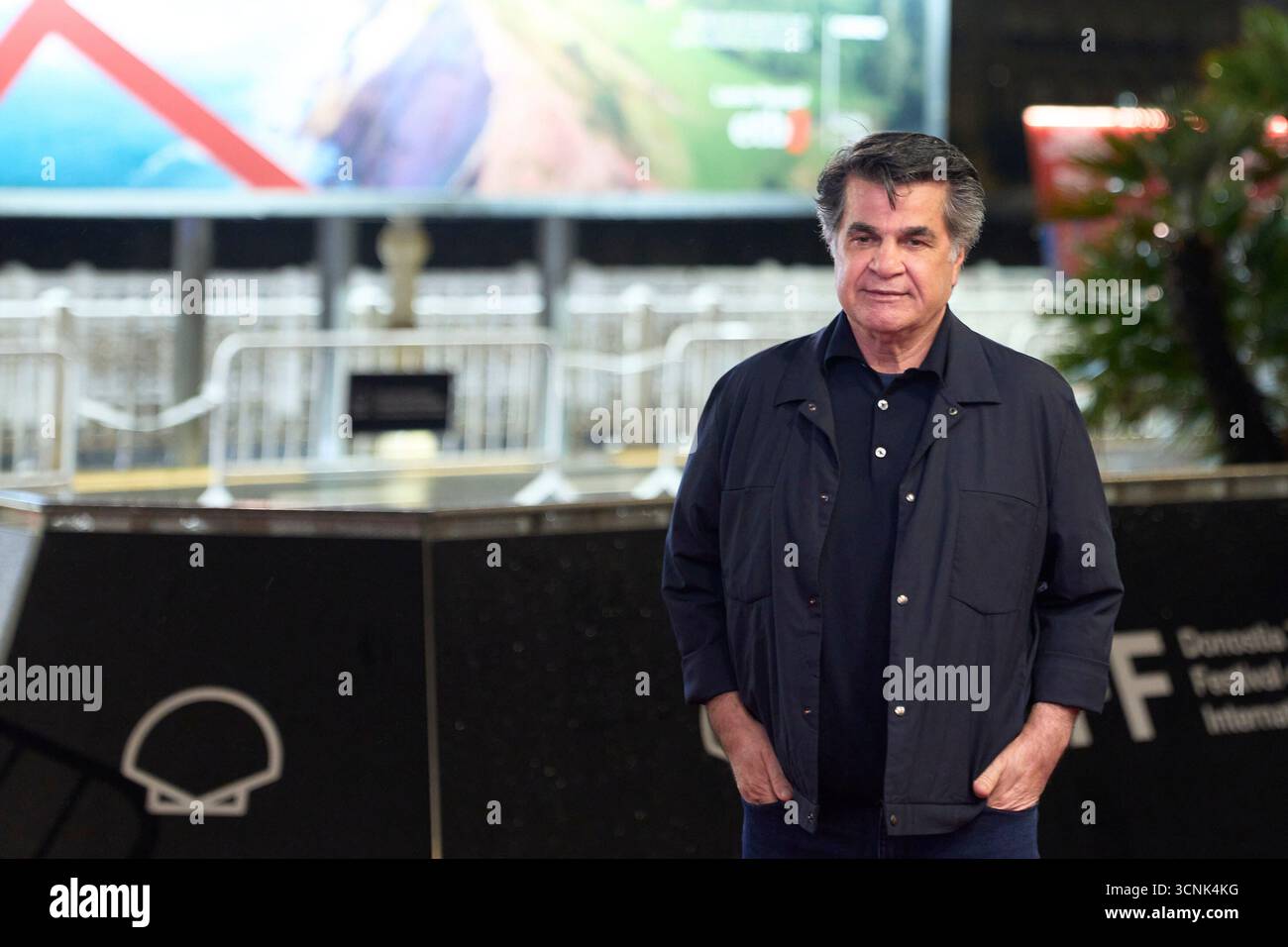 Jafar Panahi attended 'Un simple accident (A simple accident)' Red ...