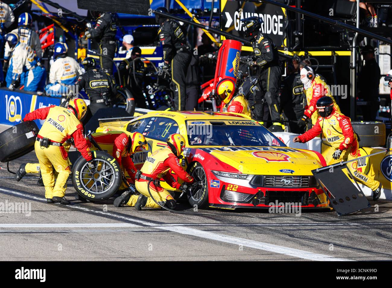 Nascar cup series 2025 pit hi-res stock photography and images - Alamy