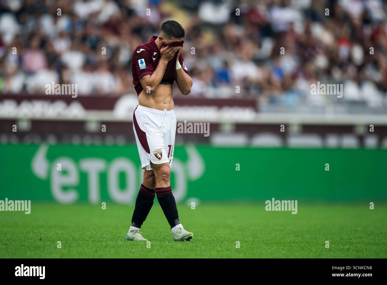 Giovanni Simeone of Torino FC looks dejected during the Serie A ...