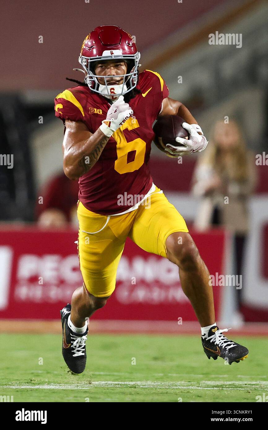 Southern California s wide receiver Makai Lemon (6) runs the ball ...