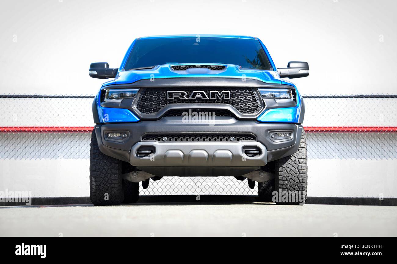 Transport pickup truck vehicle hi-res stock photography and images - Alamy