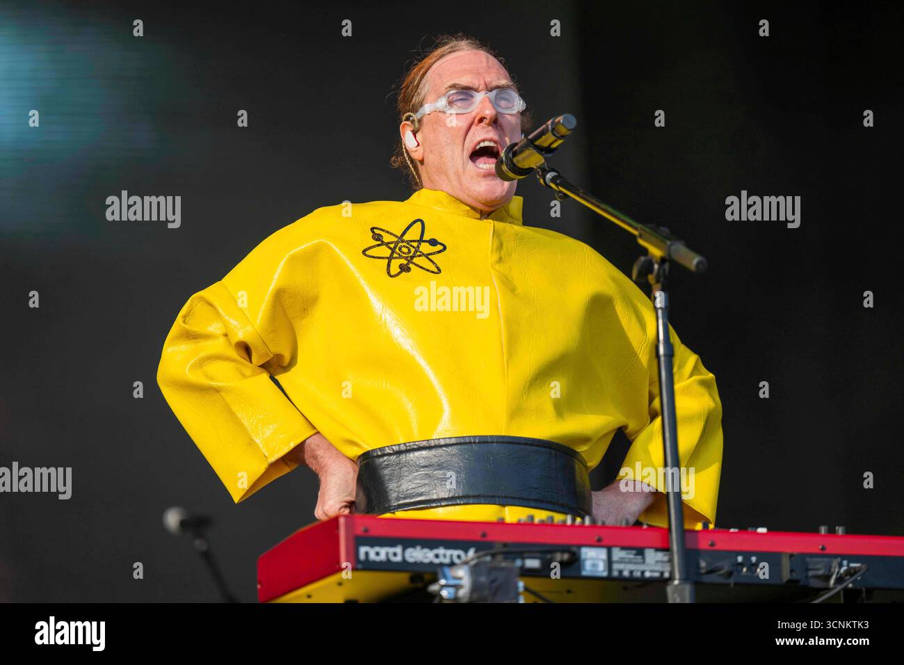 "Weird Al" Yankovic performs during the Shaky Knees Music Festival on ...