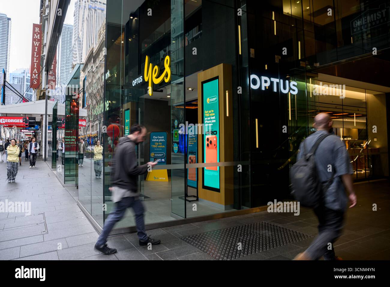 An Optus shopfront is seen in Sydney, Monday, September 22, 2025. (AAP ...