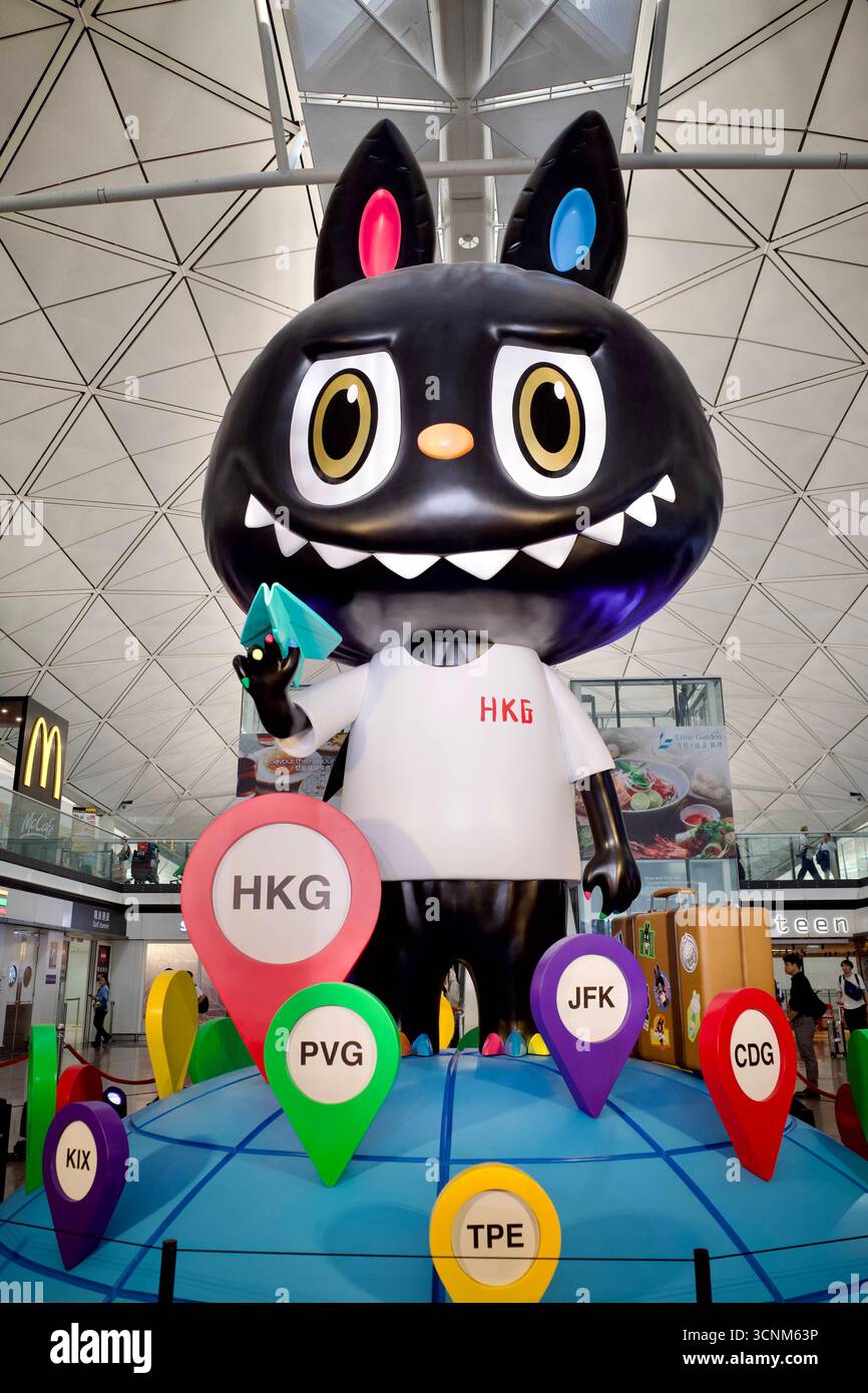 LABUBU In Hong Kong LABUBU, The Monsters player of POP MART sculpture ...