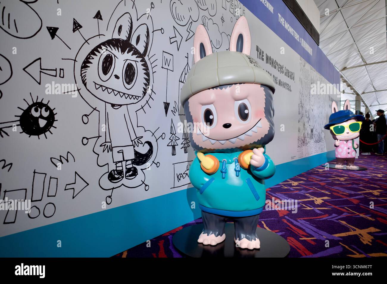 LABUBU In Hong Kong LABUBU, The Monsters player of POP MART sculpture ...