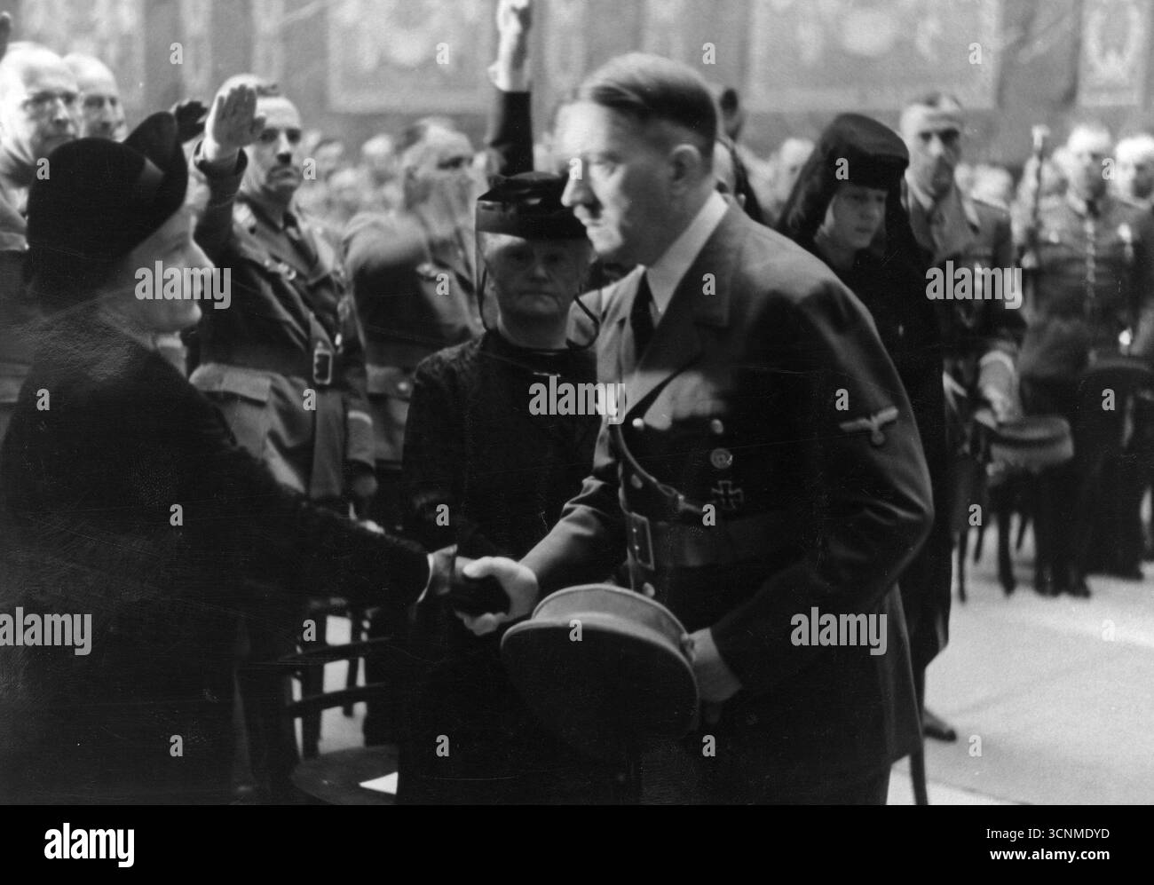 Führer adolf hitler 1943 Black and White Stock Photos & Images - Alamy
