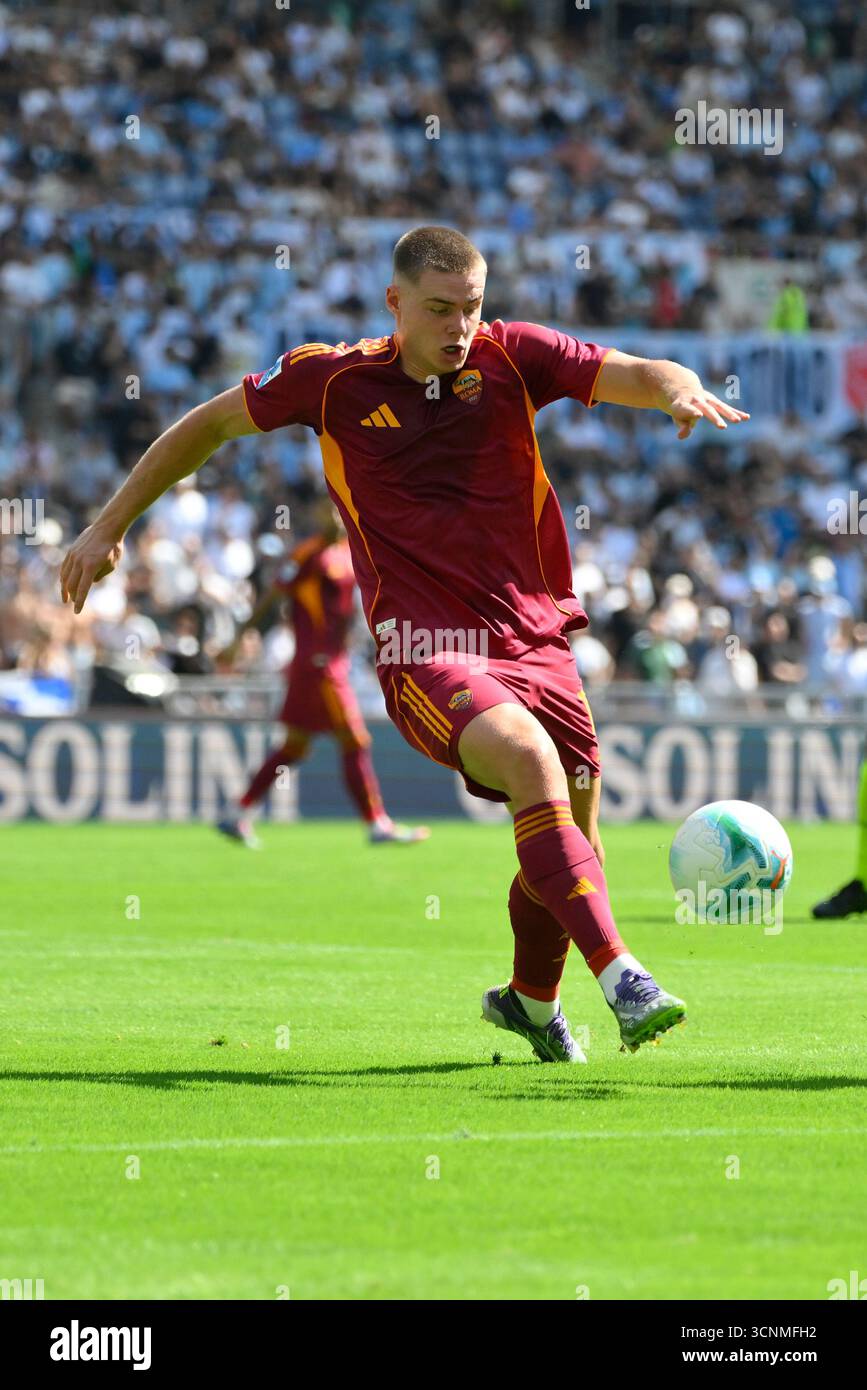 Roma’s Evan Ferguson during the Serie A Enilive soccer match between SS ...