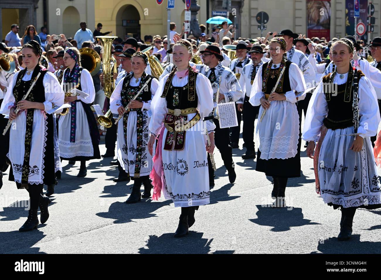 Oktoberfest - Projektkapelle Großau - Verband der Siebenbürger Sachsen ...