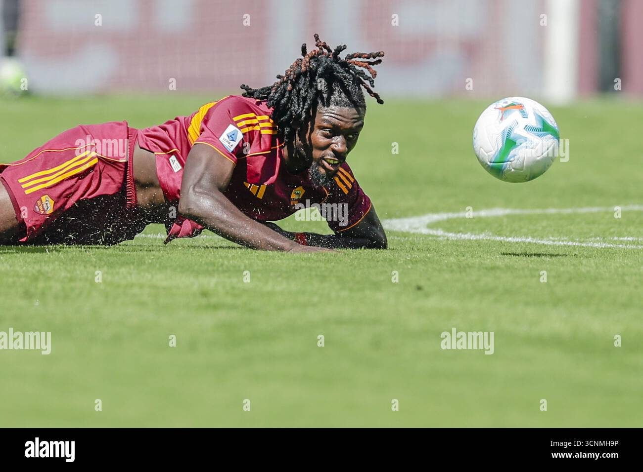 Roma's French midfielder Manu Kone looks during the Serie A football ...