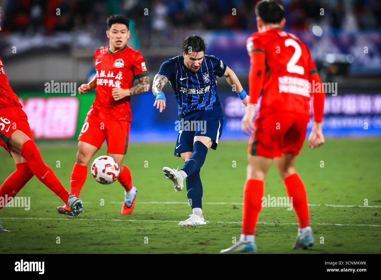 Henan Jiuzu Dukang Football Club defeated Wuhan Three Towns Football ...