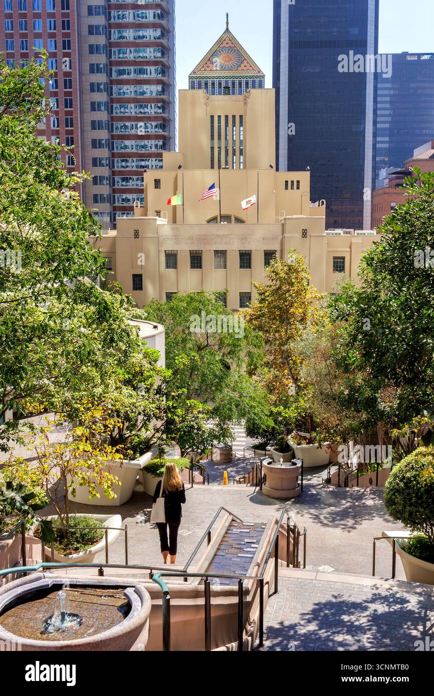 Bunker Hills steps and the Central library in downtown Los Angeles ...
