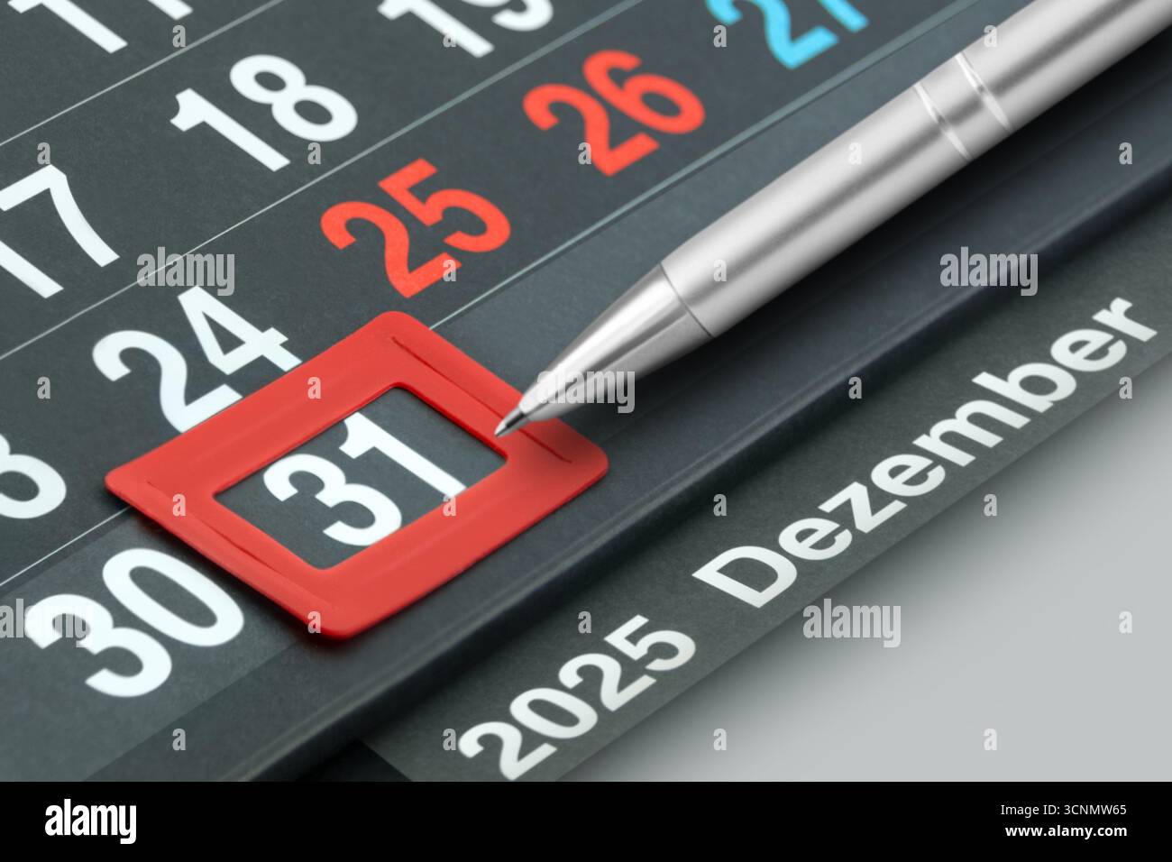 31 december 2025 hi-res stock photography and images - Alamy