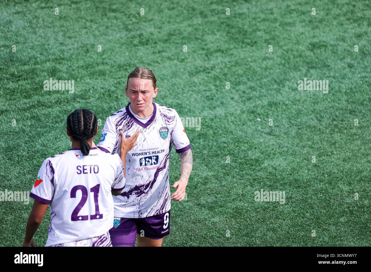 Anne valerie seto hi-res stock photography and images - Alamy