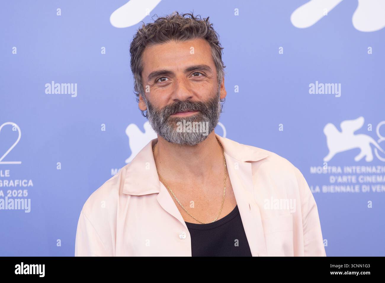 VENICE, ITALY - SEPTEMBER 03: Oscar Isaac attends the "In The Hand Of ...