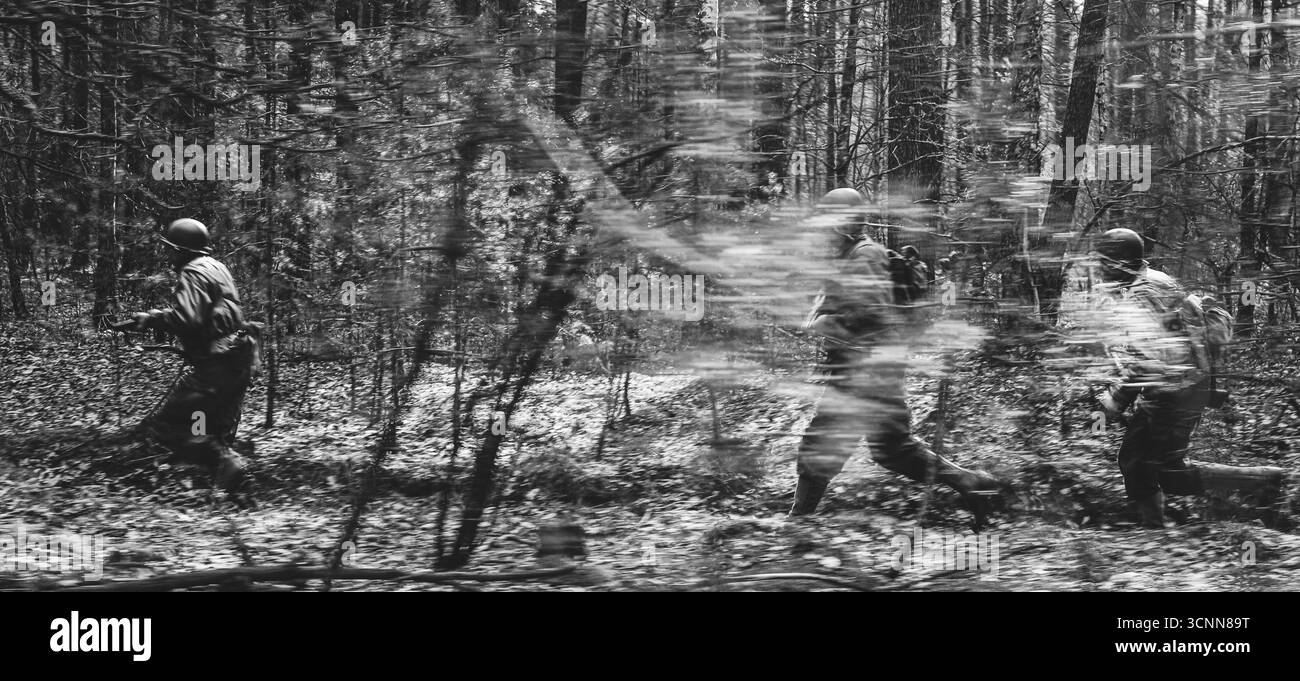 American Soldiers Of USA Infantry Of World War II Marching Running Run ...