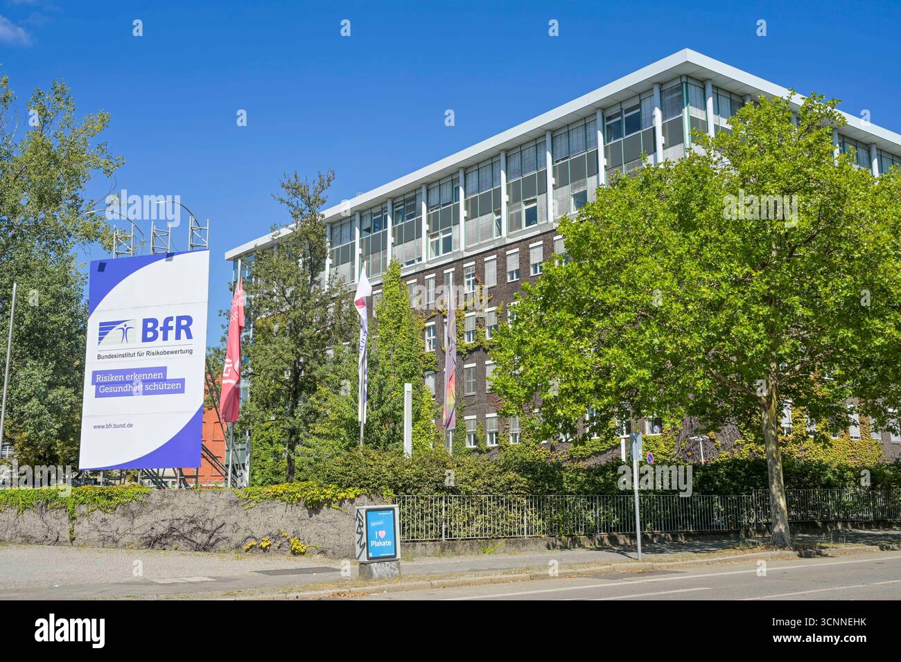 Bundesinstitut für Risikobewertung BfR, Tegeler Weg, Max-Dohrn-Straße ...