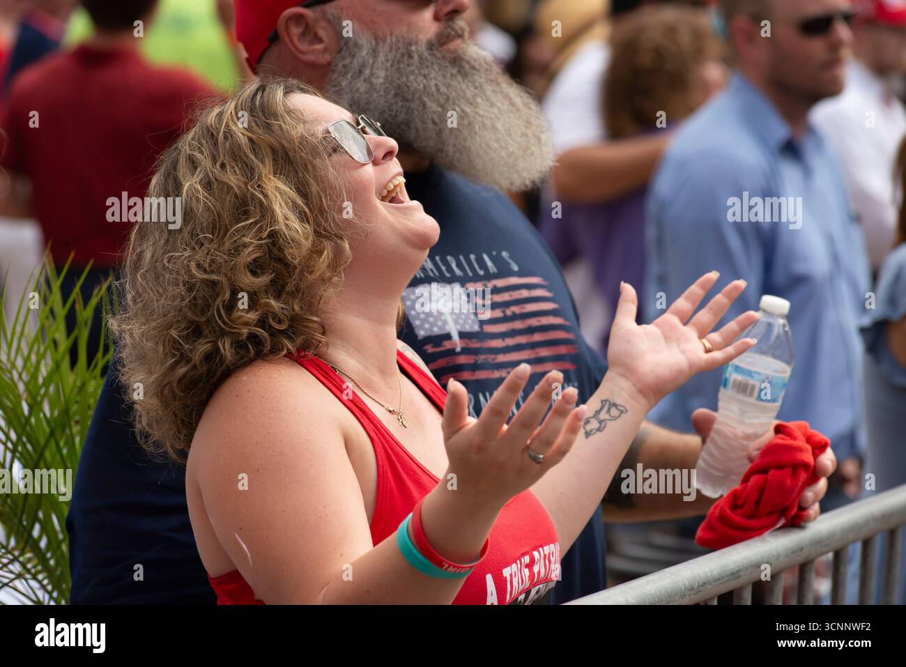 Attendees at the Charlie Kirk memorial brave long lines, longer waits ...