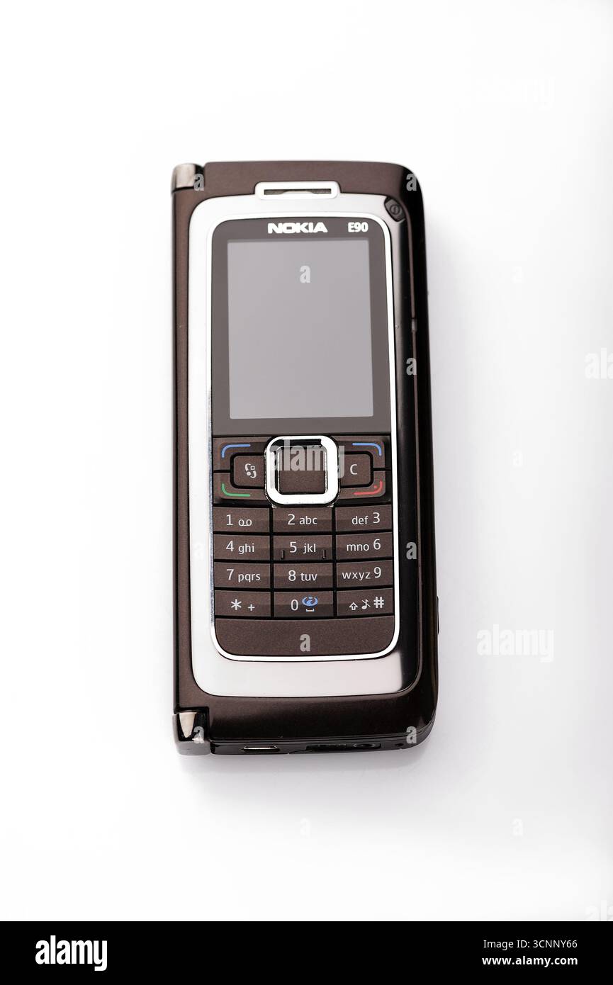 Nokia E90, cellular, mobile phone, technology, calls, text messages ...