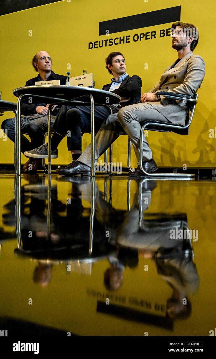 22 September 2025, Berlin: Conductors Titus Engel (l-r), Maxime Pascal ...