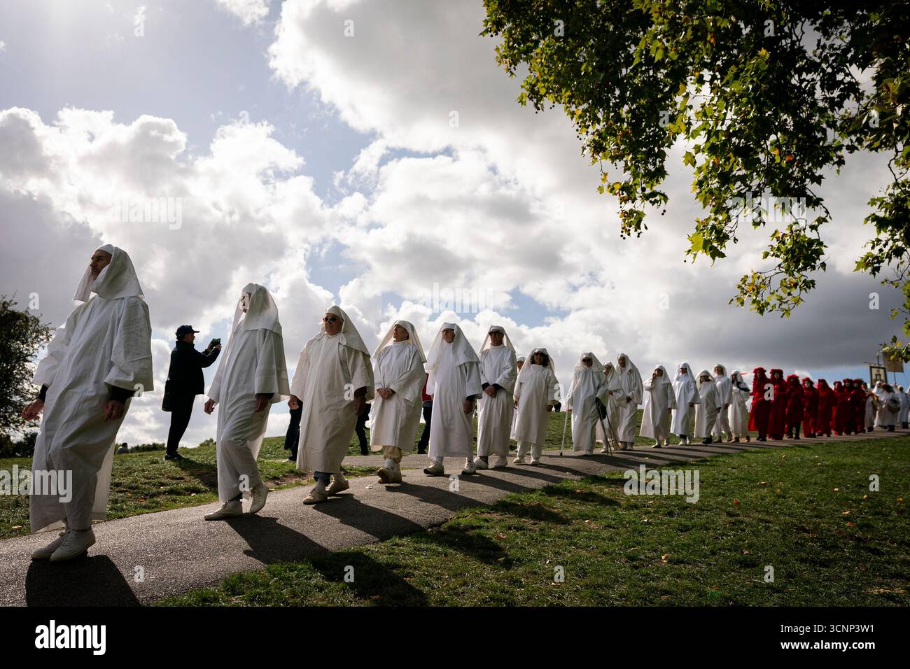 Members of the Druid Order perform a ceremony to celebrate the autumn ...