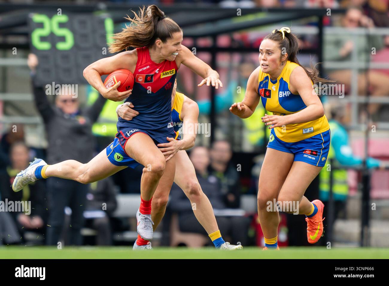 Kate Hore of Melbourne FC seen seen in action during the Round 6 game ...