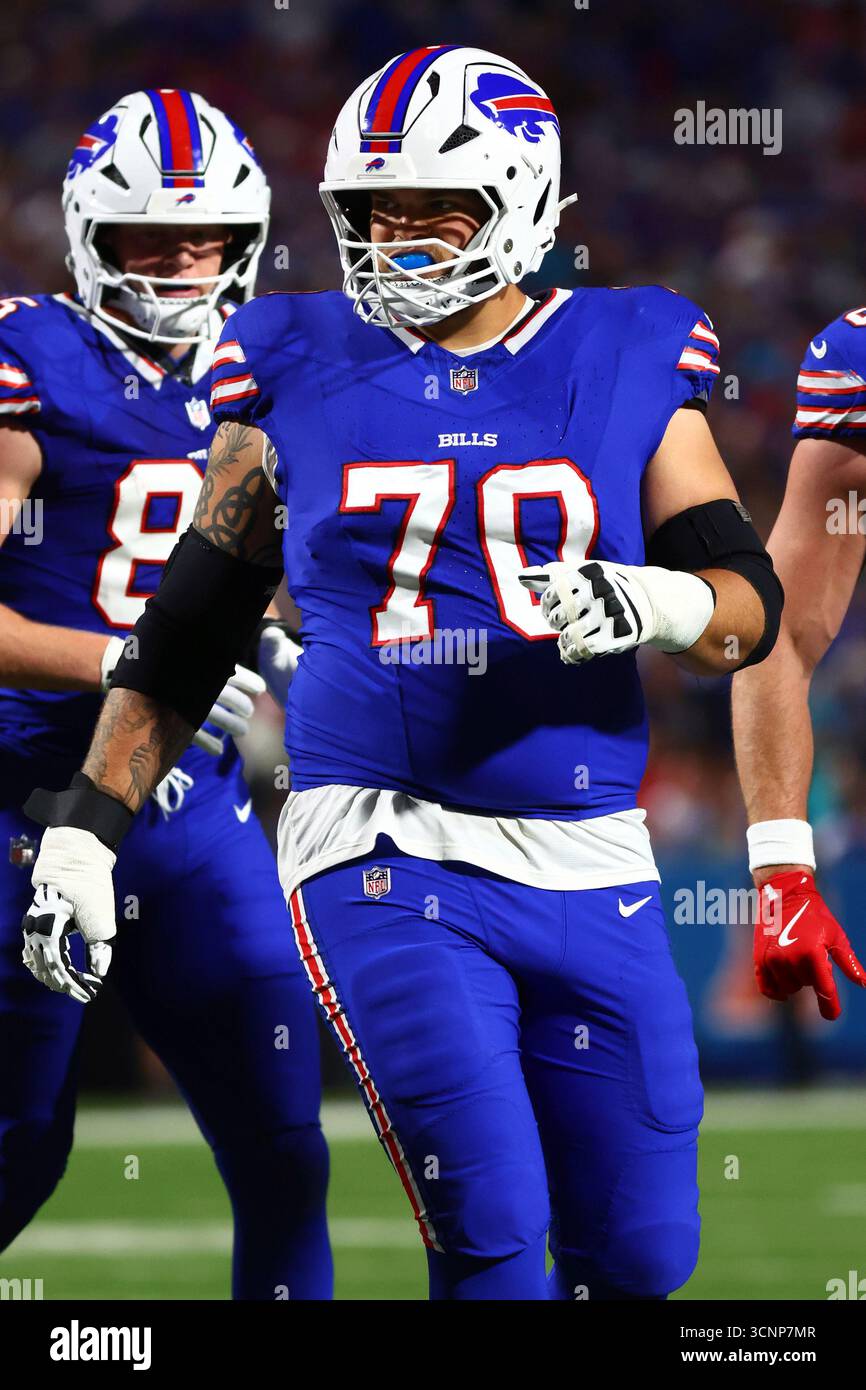 Buffalo Bills offensive tackle Alec Anderson (70) lines up during the ...
