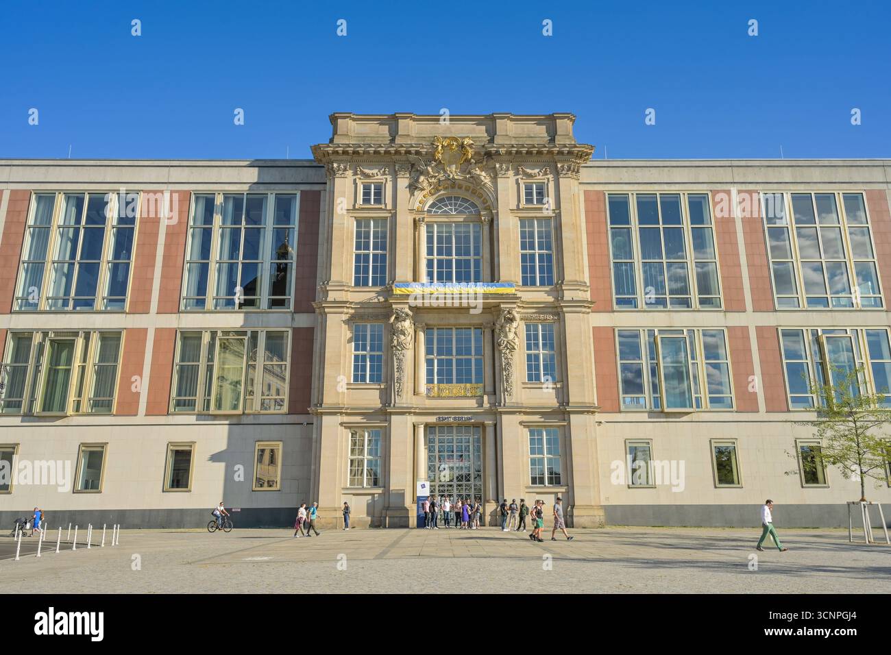 ESMT, Staatsratsgebäude, Schloßplatz, Mitte, Berlin, Deutschland ...