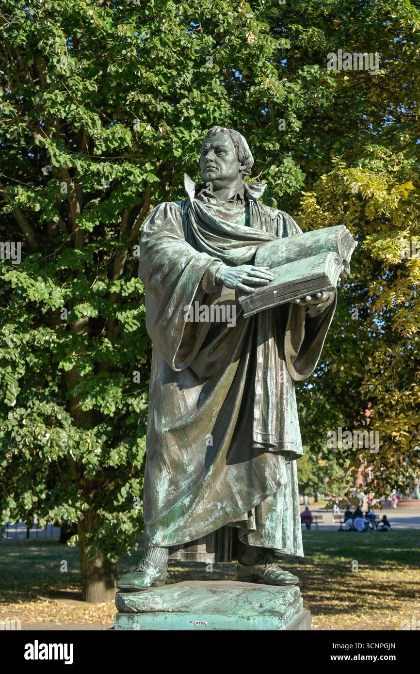 Statue Martin Luther, Karl-Liebknecht-Straße, Mitte, Berlin ...