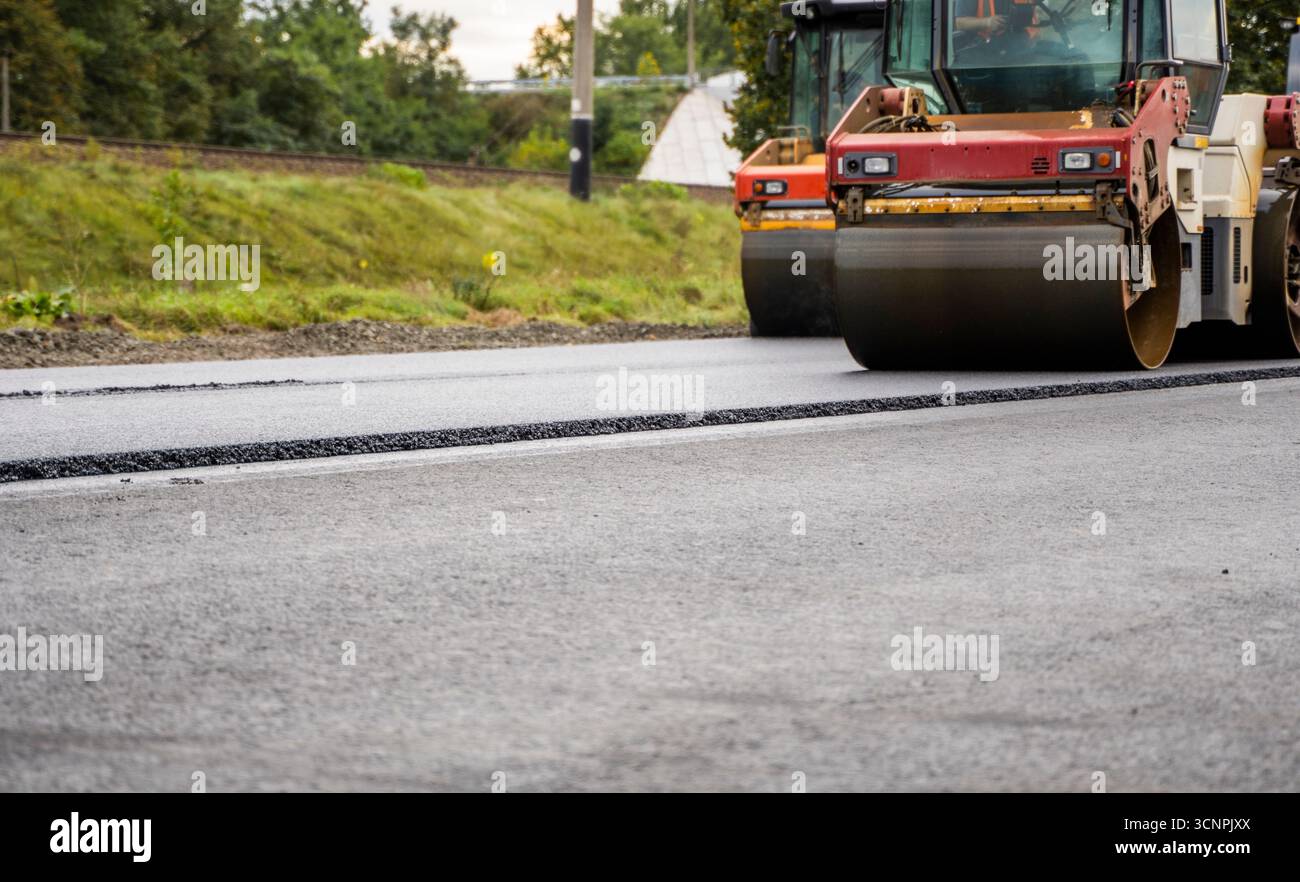 Asphaltlayer hi-res stock photography and images - Alamy