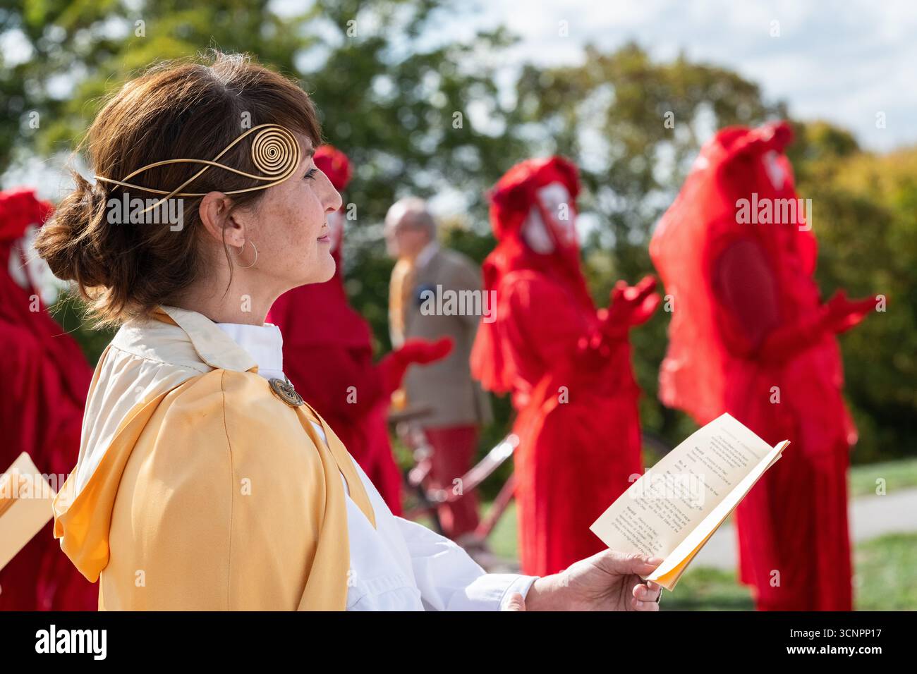 London, UK. 22 September, 2025. Druids gather for their annual ritual ...