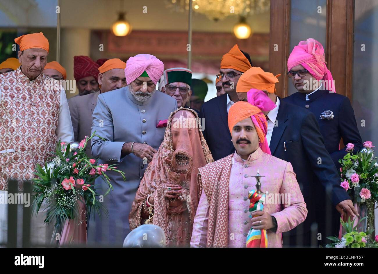 Gurdwara wife hi-res stock photography and images - Alamy