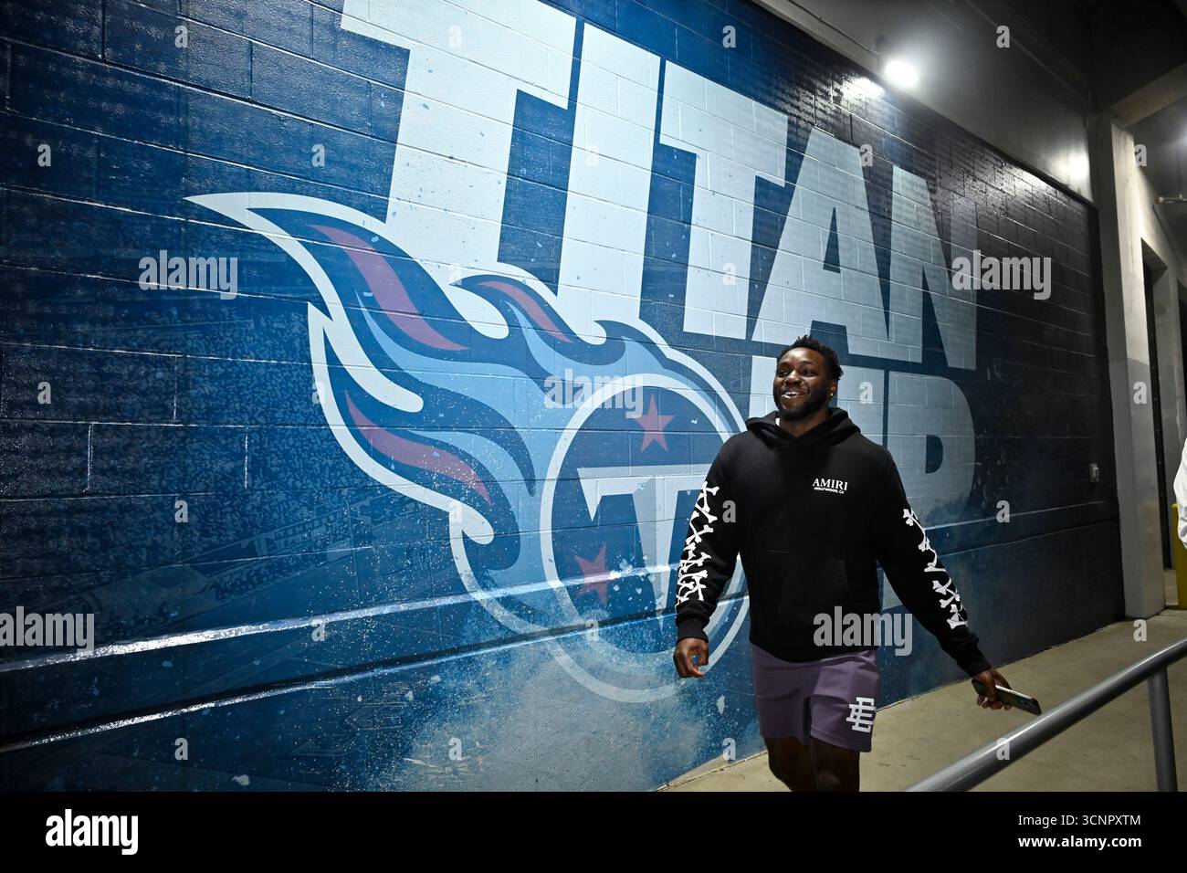 Tennessee Titans cornerback Samuel Womack arrives an NFL football game ...