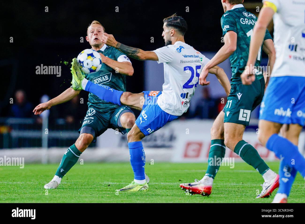 VÄRNAMO, SVERIGE 20250922Halmstads lagkapten Joel Allansson mot ...